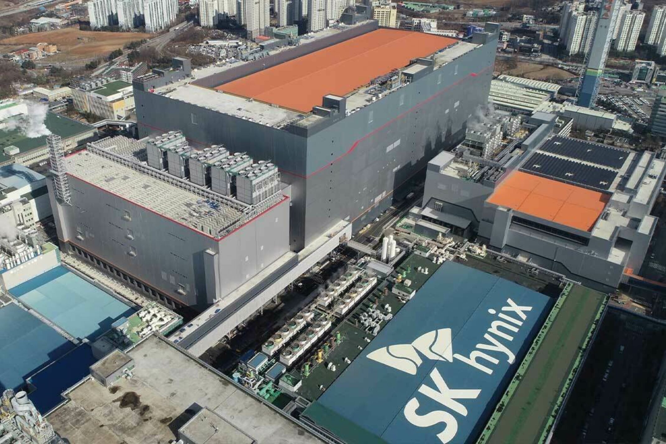 SK hynix Completes M15 Production Line | SK SK hynix Completes M15 Production Line | SK